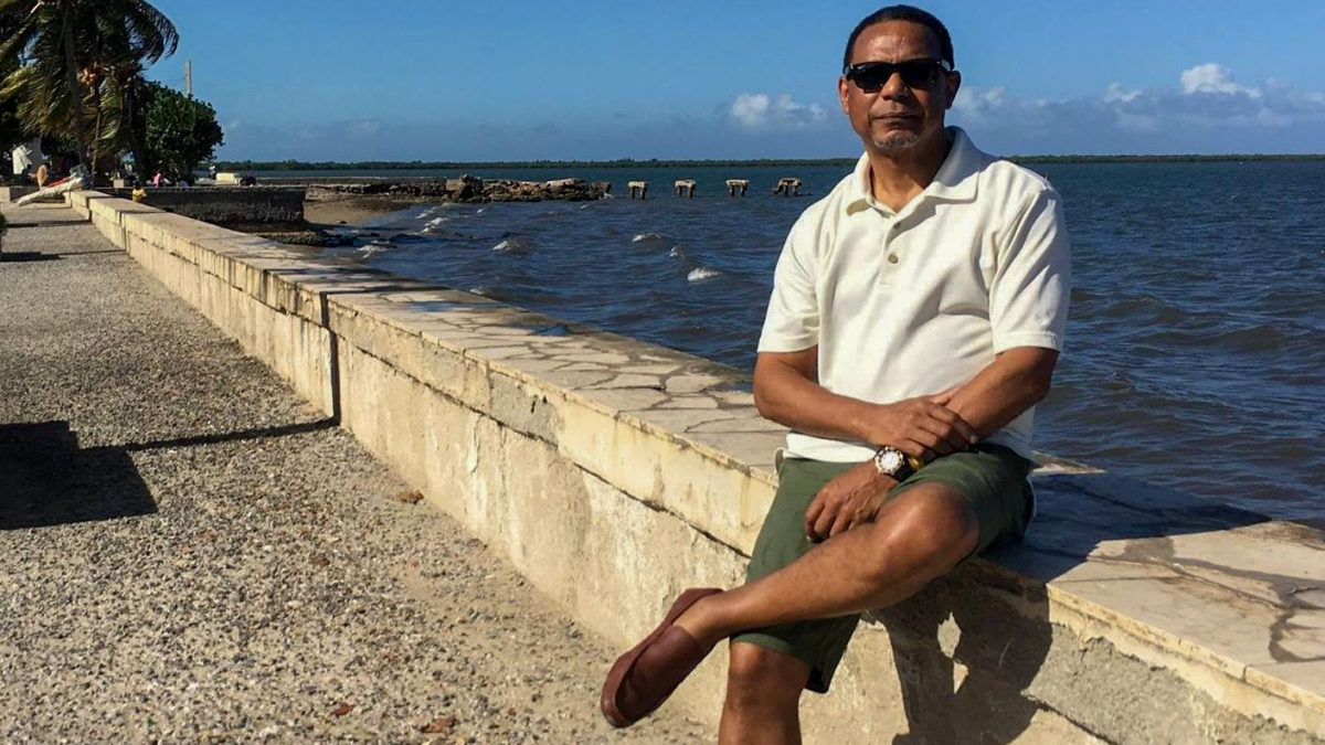 Botanica Condo President Julius González Dead at 66 - Key News